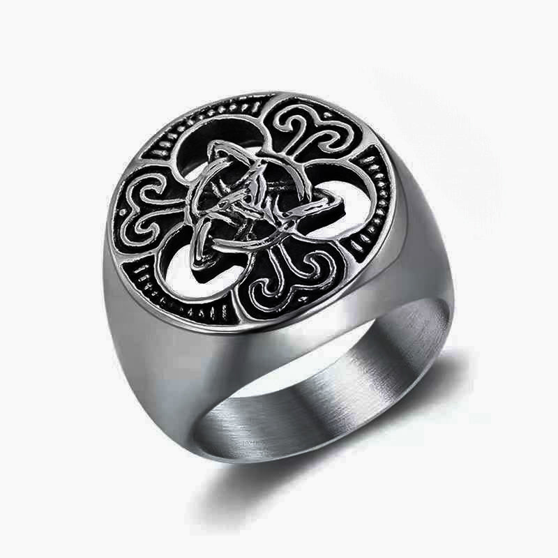 Insignia Ring – MYSTIAL